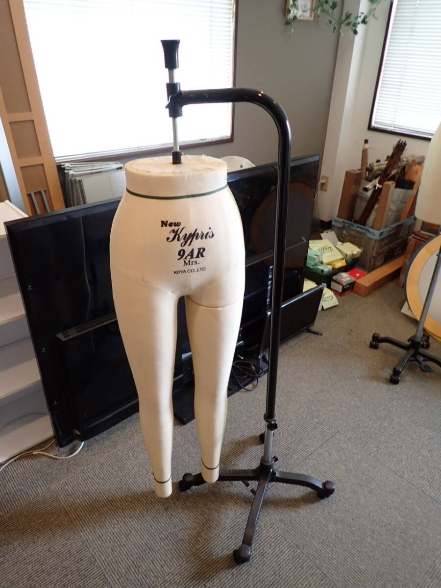 Yahoo!オークション - 052511 TOKYO KIIYA トルソー 下半身 NEW Kypris...