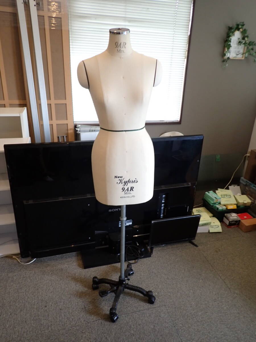 Yahoo!オークション - 052512 TOKYO KIIYA トルソー 上半身 NEW Kypris...