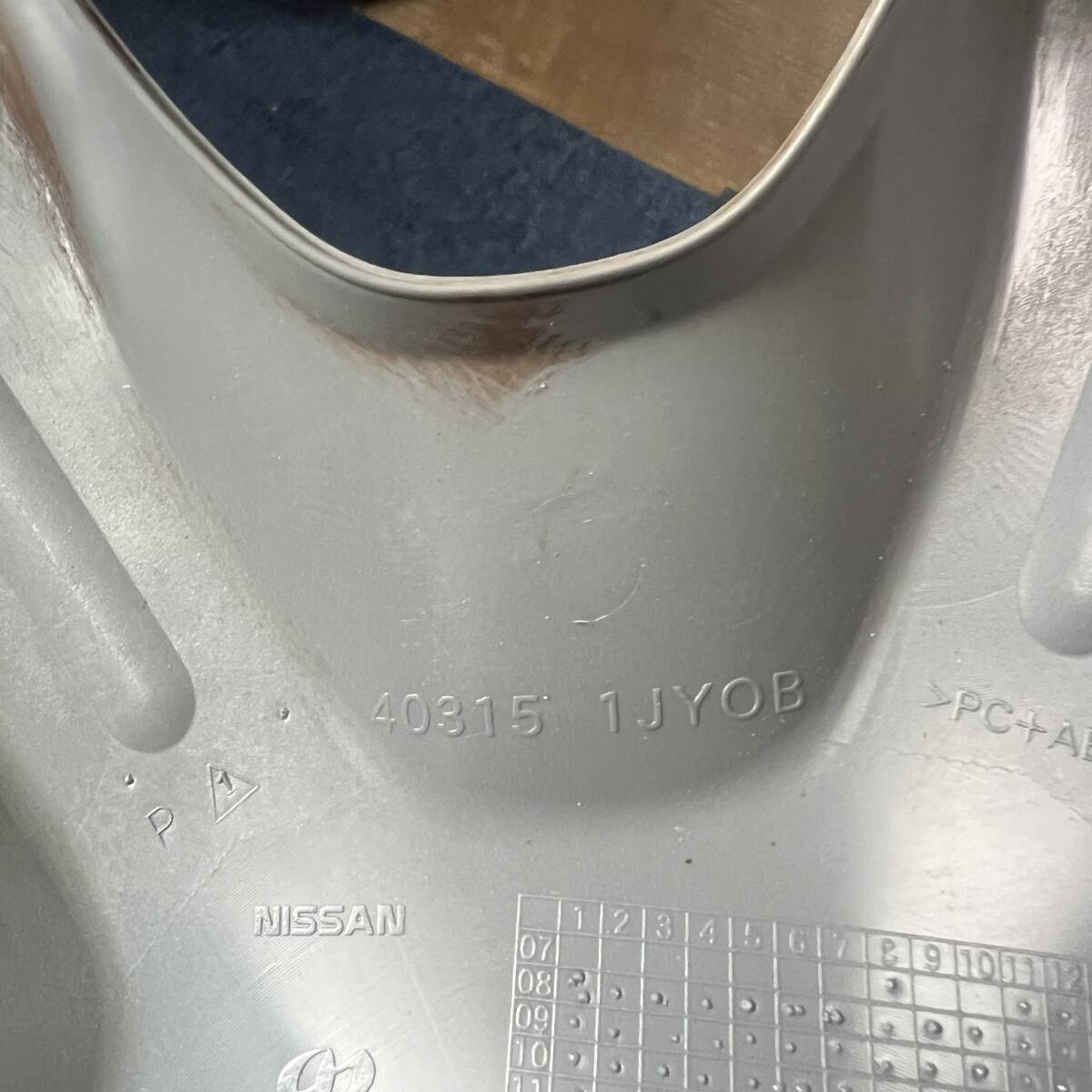 Yahoo!オークション - C140-58 [一枚]日産 ティーダ 純正15インチホイ...