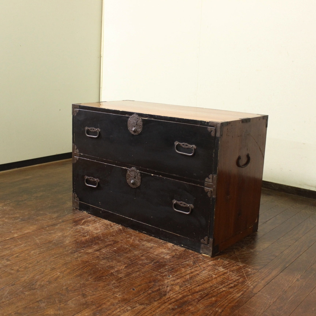 Yahoo!オークション - 新入荷 レトロ・アンティーク 古い時代箪笥 丸金...