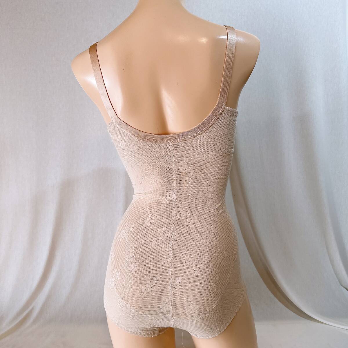 Yahoo!オークション - 158ワコール 高級 ボディスーツ D85L