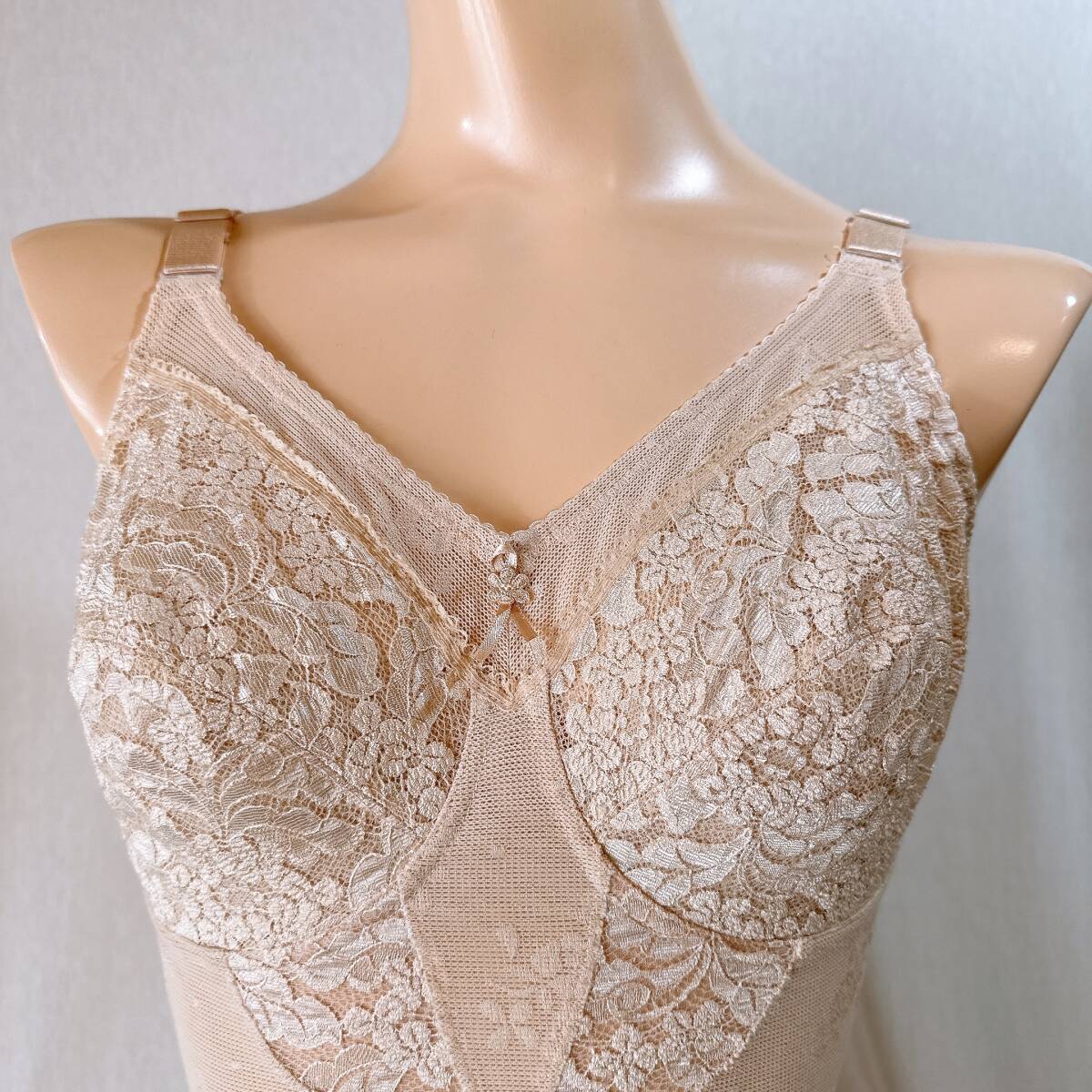 Yahoo!オークション - 158ワコール 高級 ボディスーツ D85L