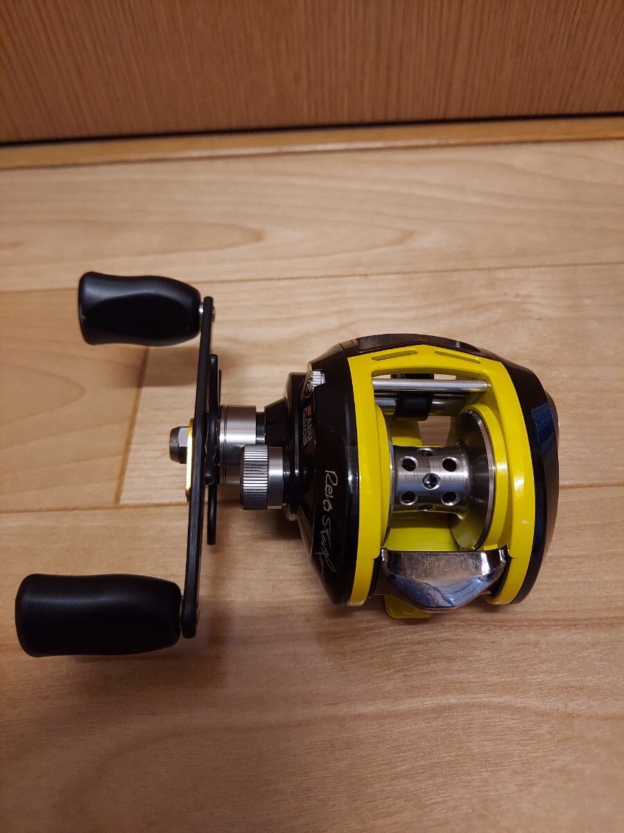 Yahoo!オークション - ABU revo SKT-L 限定品 カーボンスタードラグ ハ...