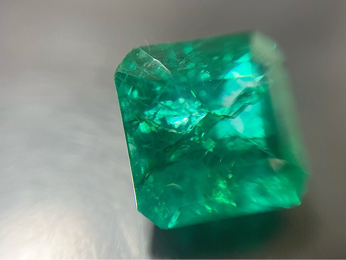 Yahoo!オークション - 天然エメラルド8.85ctコロンビア産ルース