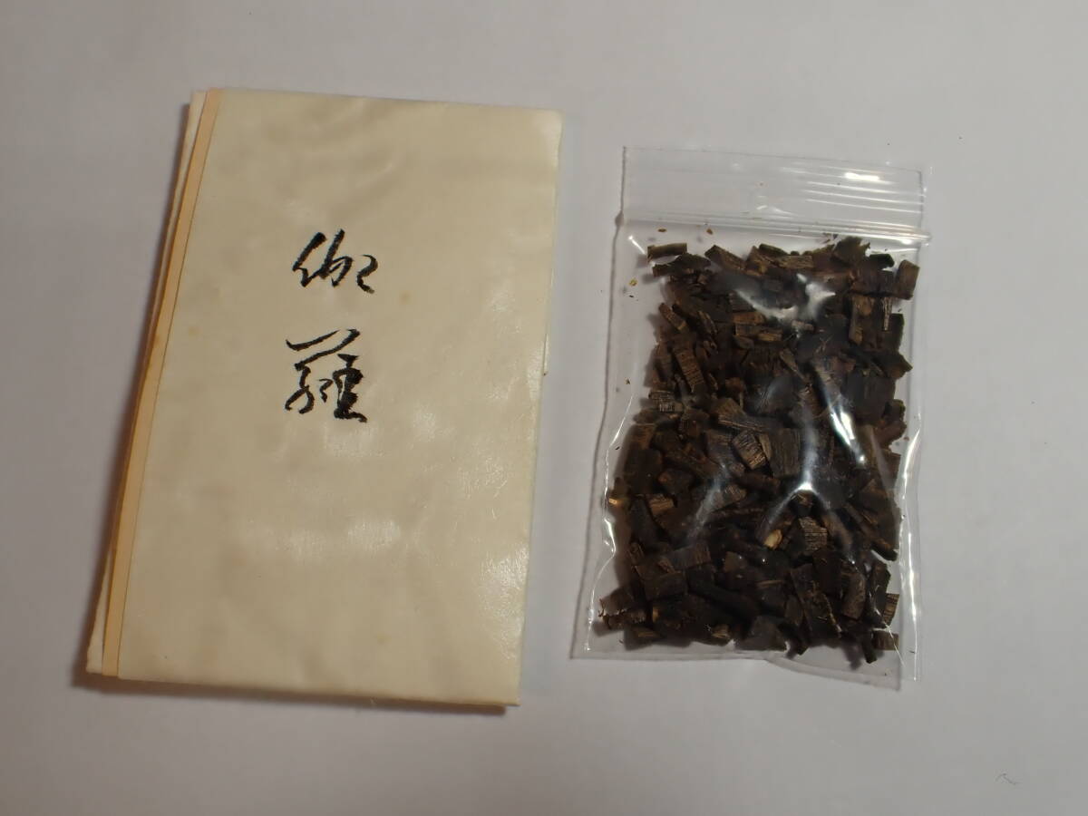 Yahoo!オークション - 伽羅 刻み 特上品 7.26g 伽羅 香木 香道 沈香 香...