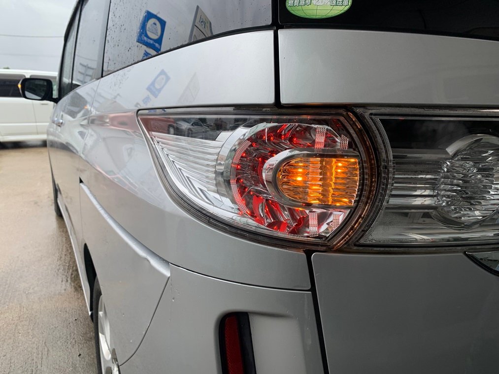 Yahoo!オークション - 『psi』 マツダ CCEFW ビアンテ 左テールランプ ...