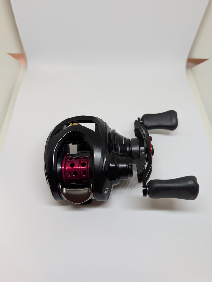 Yahoo!オークション - 23 SS AIR TW 8.5R ダイワ daiwa STEEZ検）ジリ...