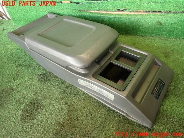 Yahoo!オークション - 2UPJ-24357540]デリカ スターワゴン(P25W)センタ...