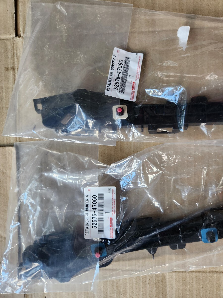 Yahoo!オークション - トヨタ 50系 プリウス 純正 リアバンパー リテー...