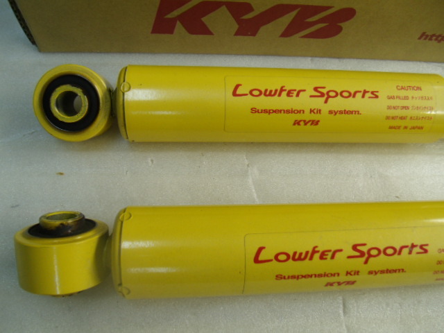 Yahoo!オークション - エブリィ DA17 KYB ローファースポーツ リアショ...
