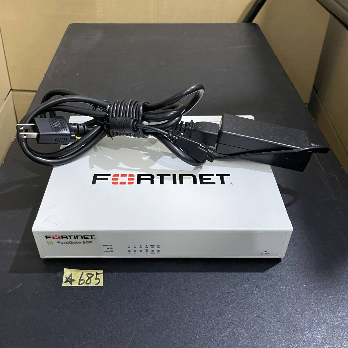 Yahoo!オークション - (ヤ) 685【電源コード付き／通電OK】FORTINET FG...