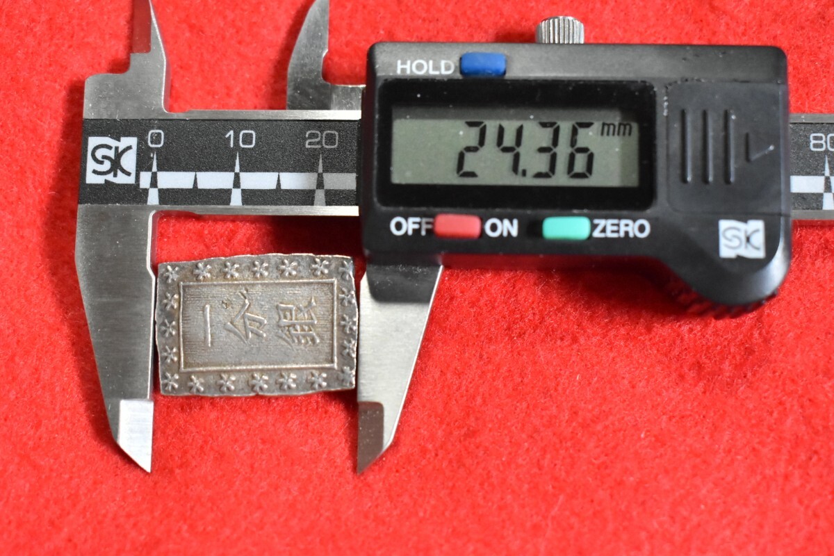 Yahoo!オークション - 天保一分銀 切れ分 Ql 8.63g 24.36mmx17.03mm 短...