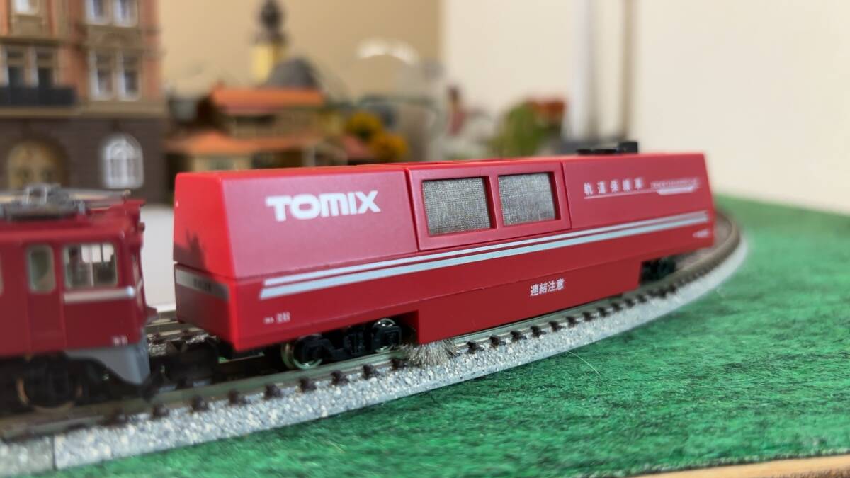 Yahoo!オークション - TOMIX 6433 マルチレールクリーニングカー 赤色 ...