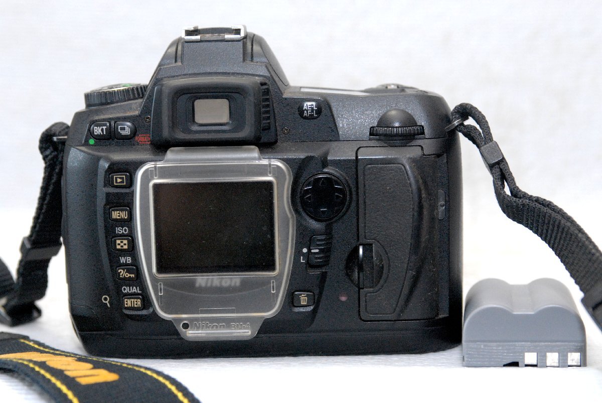 Yahoo!オークション - Nikon ニコン 高級デジタル一眼レフカメラ D70ボ...