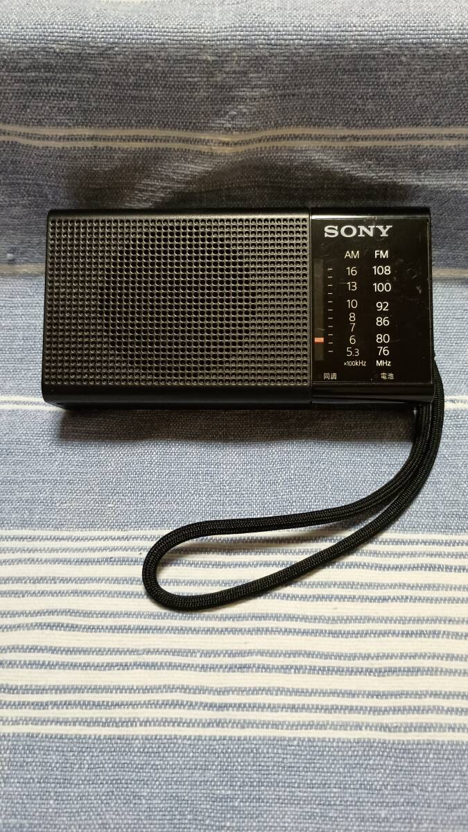 Yahoo!オークション - ソニー ポータブルラジオ ICF-P36
