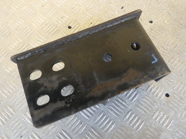 Yahoo!オークション - r754-21 日野 レンジャー バンパー ブラケット ...