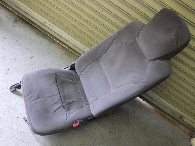 Yahoo!オークション - r274-77-2 いすゞ エルフ ドライバーシート 運転...