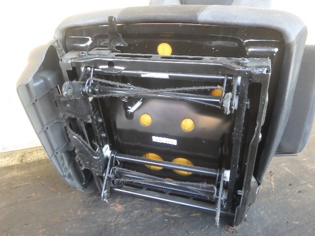 Yahoo!オークション - r724-139 日産 UD トラックス クオン ドライバー...