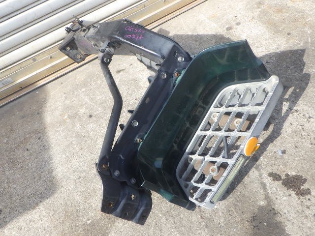 Yahoo!オークション - r694-72 日産 UD トラックス クオン ステップ ス...