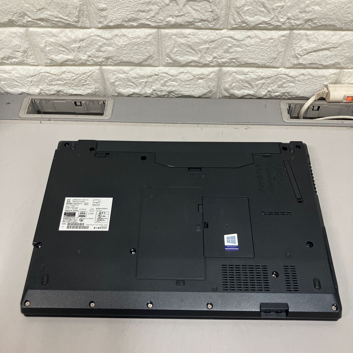 Yahoo!オークション - D49 富士通 LIFEBOOK A748/TX FMVA3101BP Core i...