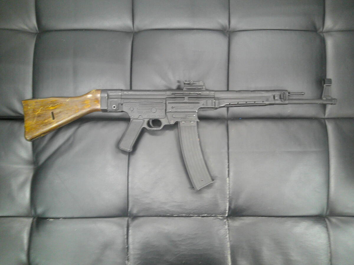 Yahoo!オークション - 【ミリタリー】AGM StG44 MP44 電動ガン 本体・...