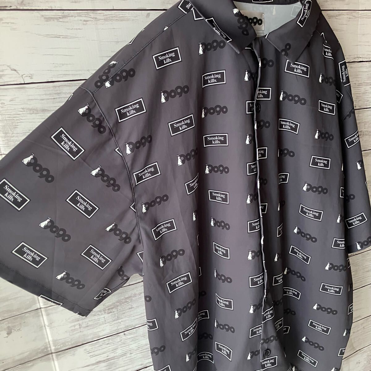 Yahoo!オークション - 【希少コラボ】FR2 9090 半袖 シャツ 総柄 smoki...