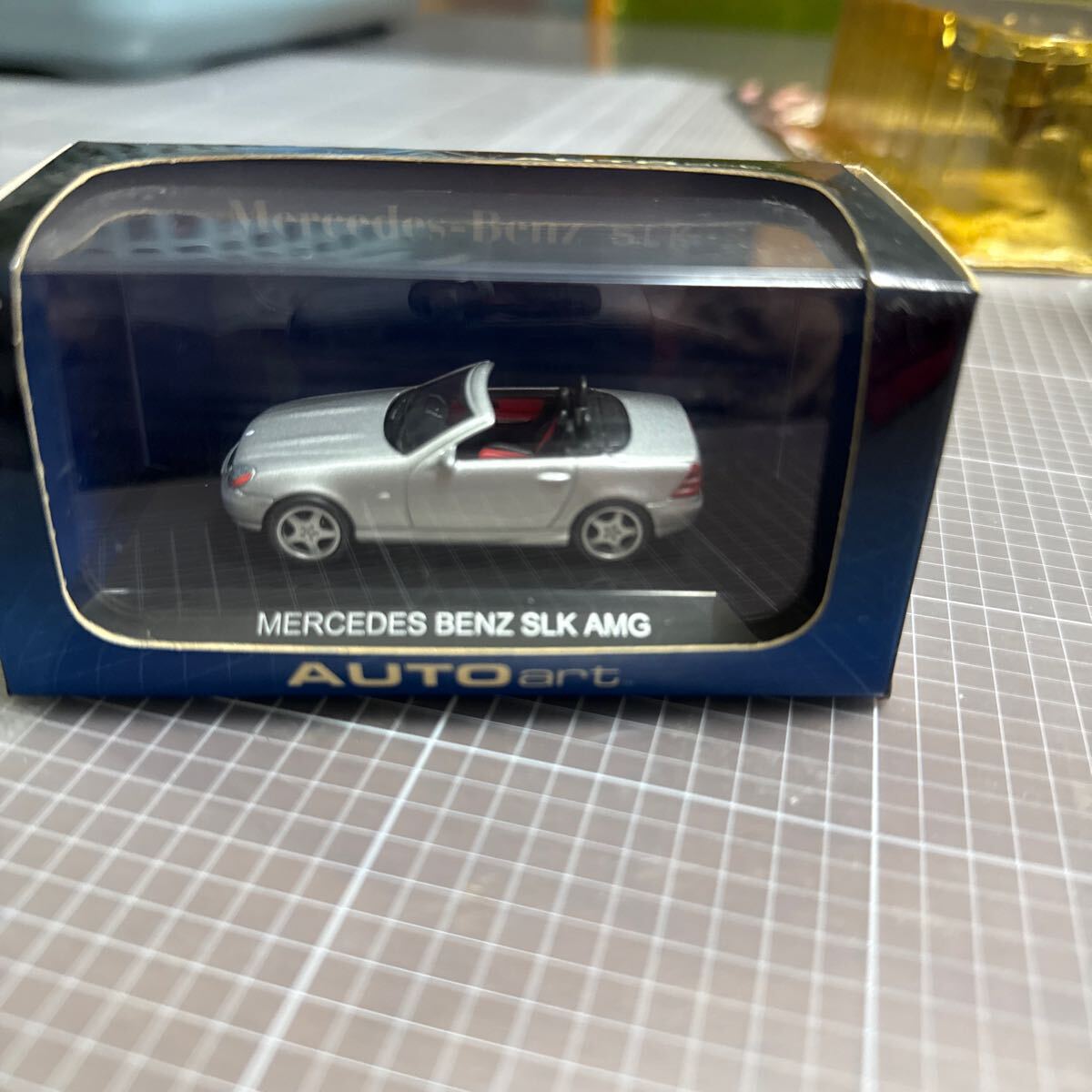 Yahoo!オークション - オートアート AUTOart メルセデスAMG SLK 1/64