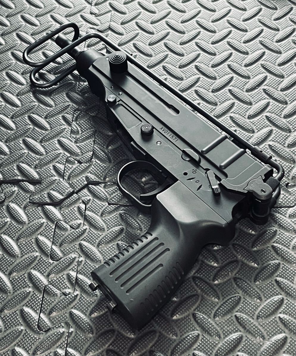 Yahoo!オークション - Vz61 スコーピオン ブルーイング カスタム レア ...