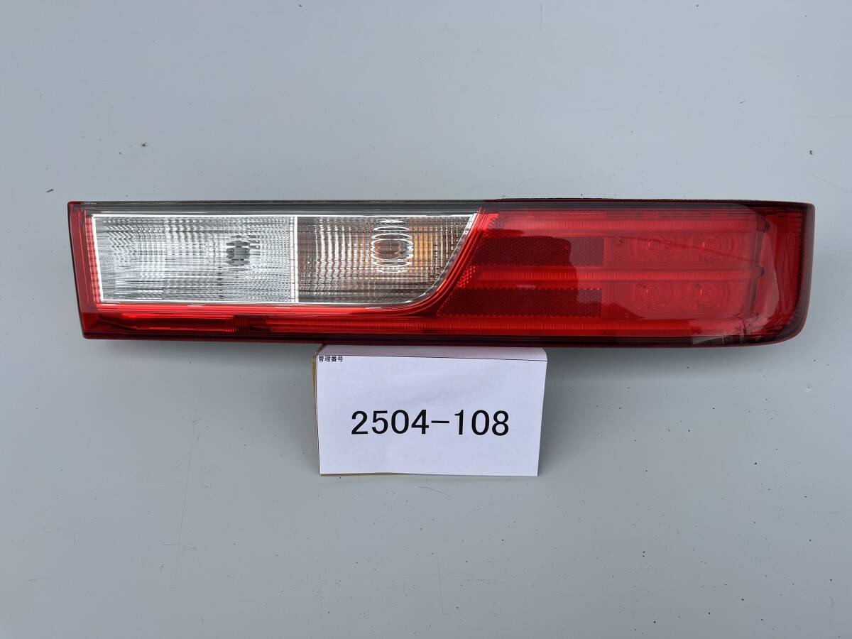 Yahoo!オークション - スズキ エブリイワゴン DA17 純正テールランプ右...