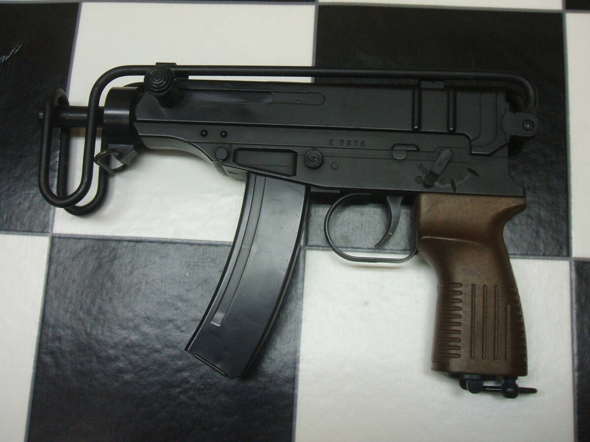 Yahoo!オークション - 東京マルイ Vz61 スコーピオン 18歳以上 エアコ...