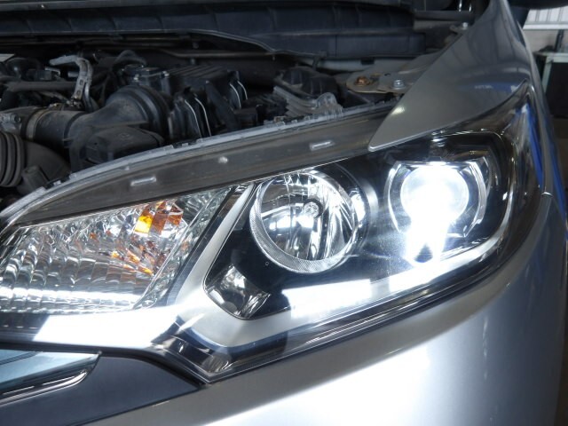 Yahoo!オークション - フィット GK6 左ヘッドランプ ライト レンズ NH7...