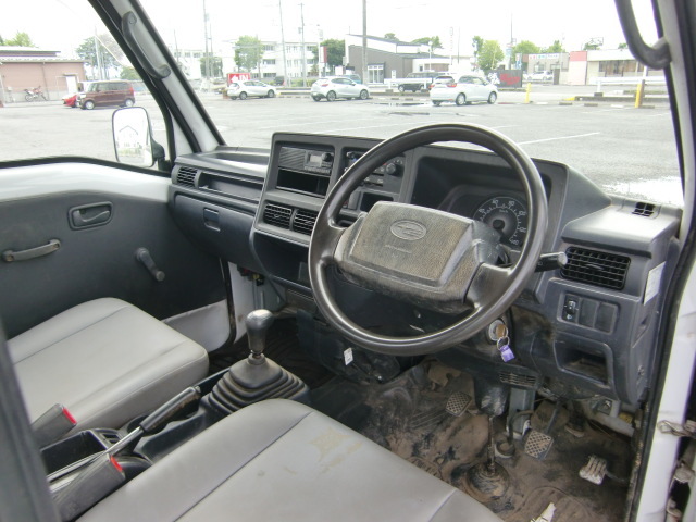 Yahoo!オークション - サンバートラック最終型 TB 5MT（4WDパートタイ...