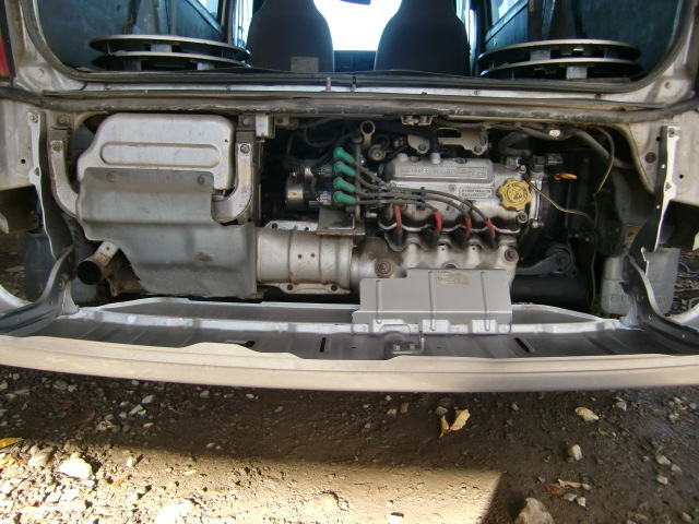 Yahoo!オークション - サンバーバン（5MT）VB (パートタイム4WD) 初年...