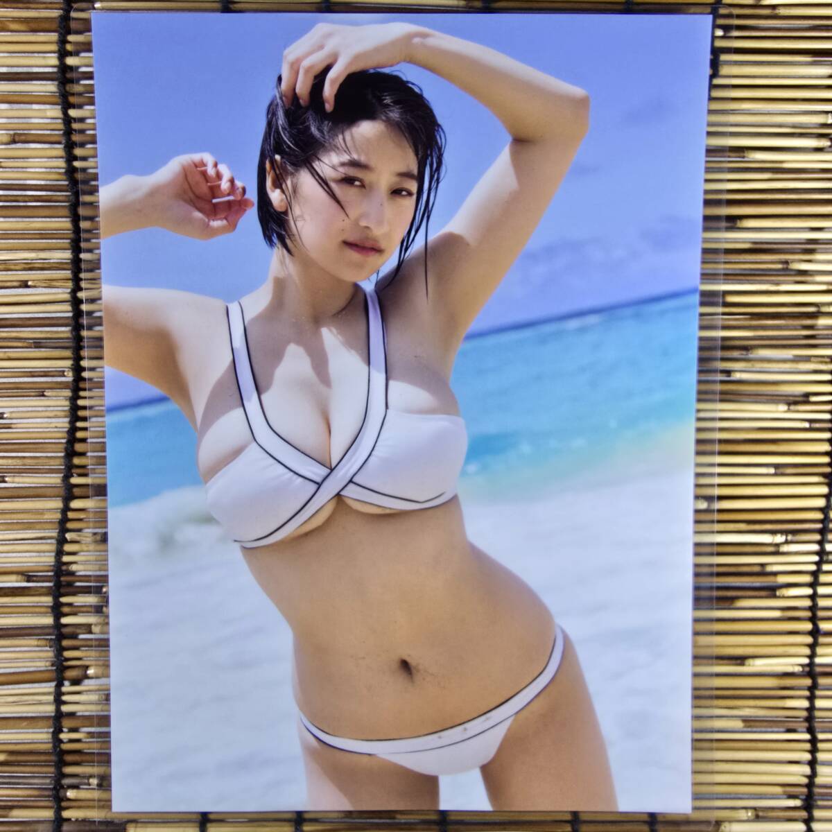 Yahoo!オークション - 【高品質厚手150μラミネート加工】榎原伊那 ...