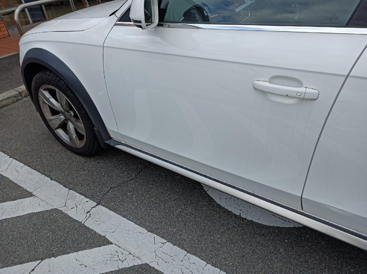 Yahoo!オークション - アウディ 左 フロントドア A4 オールロード クワ...