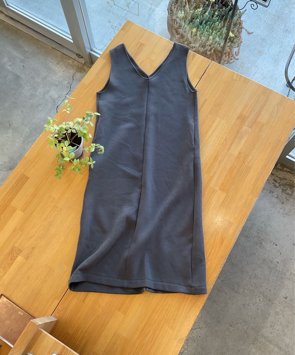 Yahoo!オークション - 美品 無印良品 MUJI Vネックストレッチジャンパ...