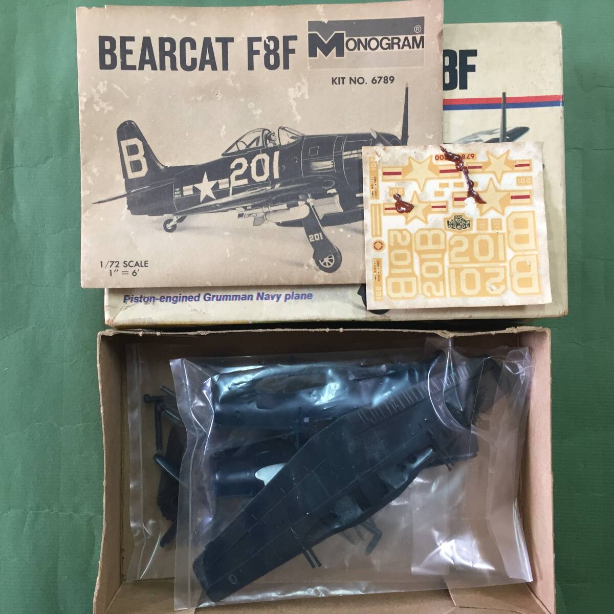 Yahoo!オークション - モノグラム1/72・グラマンF8Fベアキャット ジャ...