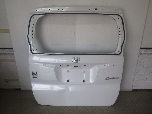 Yahoo!オークション - 【Y09】 JF3 JF4 N-BOXカスタム バックドア リア...