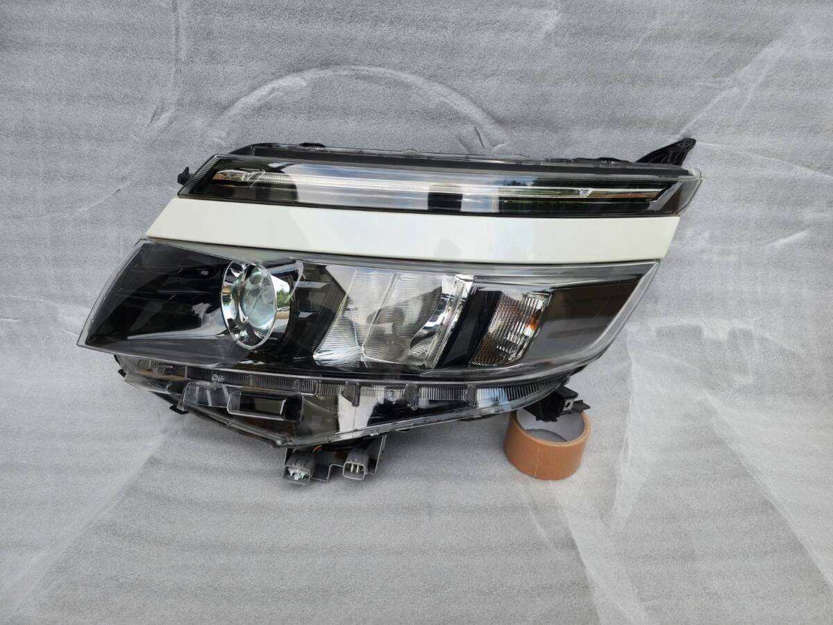 Yahoo!オークション - S187 80 ヴォクシー ZRR80 ヘッドライト 左 ZWR8...