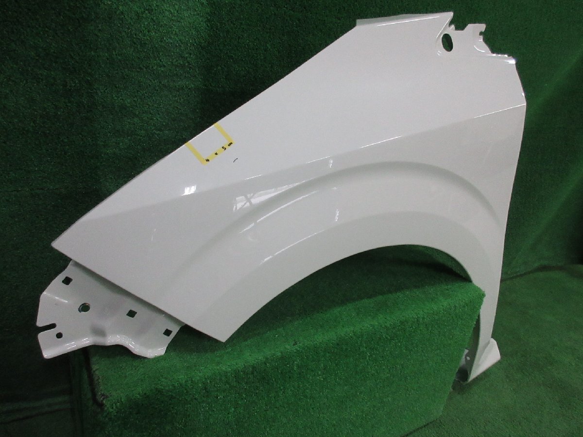 Yahoo!オークション - 日産 NOTE/ノート E13 左フェンダー 純正 137782