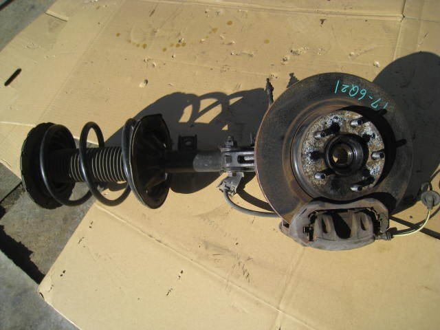 Yahoo!オークション - 日産 ティアナ J31 H16年 フロント ストラット ...