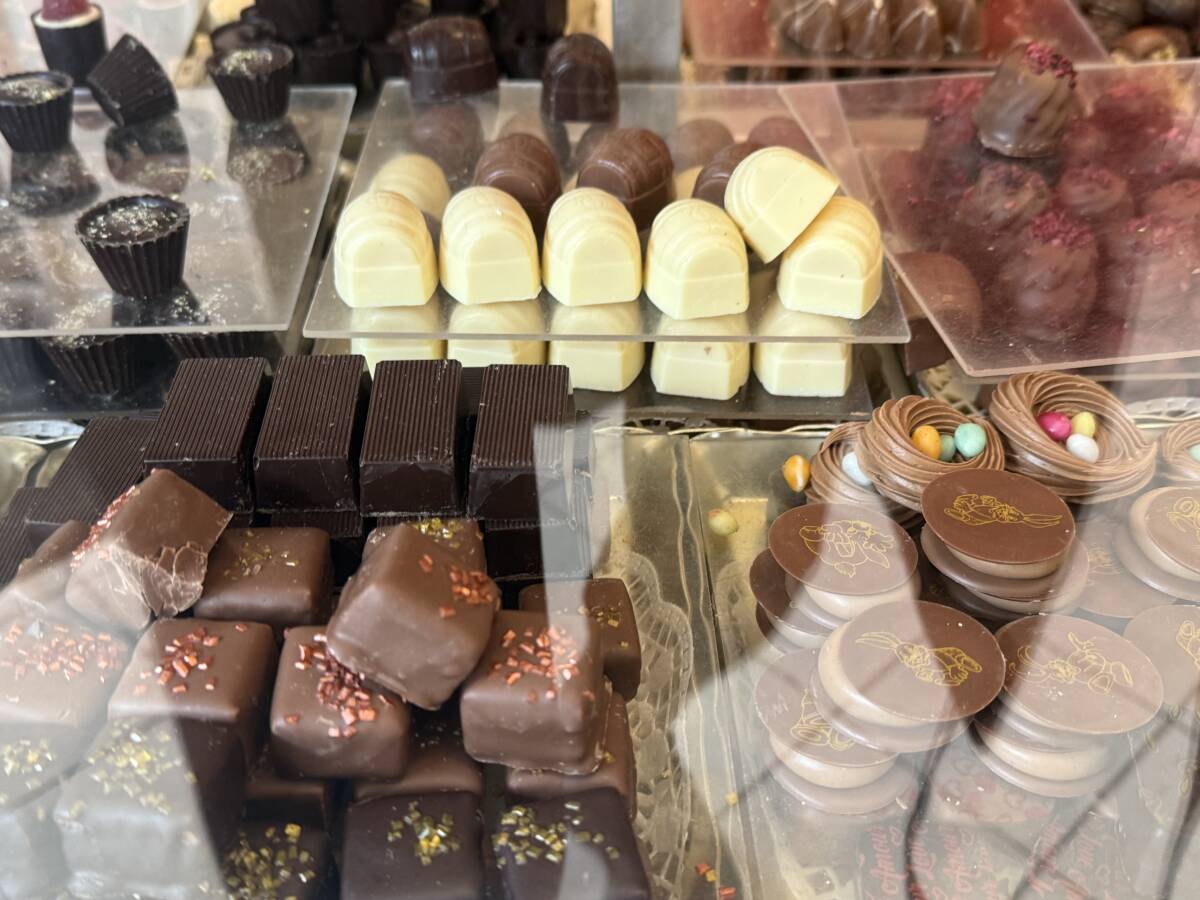 Yahoo!オークション - イースター限定 ベルギー購入 アントワープ Elis...