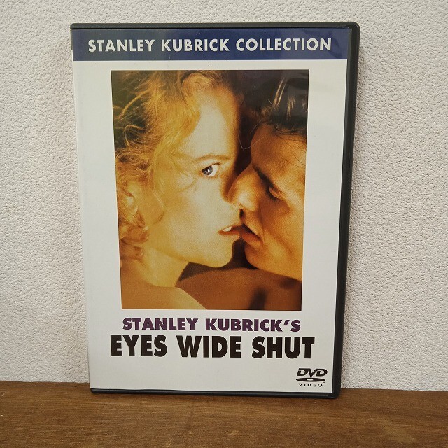 Yahoo!オークション - セル版【DVD】『アイズ ワイド シャット』 映画 ...