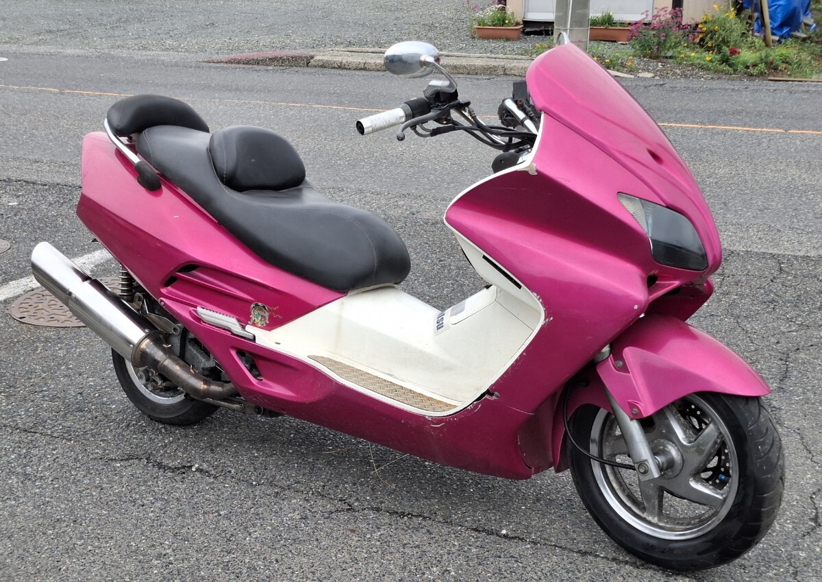 Yahoo!オークション - ホンダ フォルツァ250(MF06)ピンク 部品取り用車...