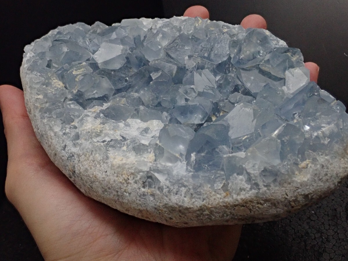 Yahoo!オークション - 【1800g】特大 セレスタイト 天青石 原石 標本