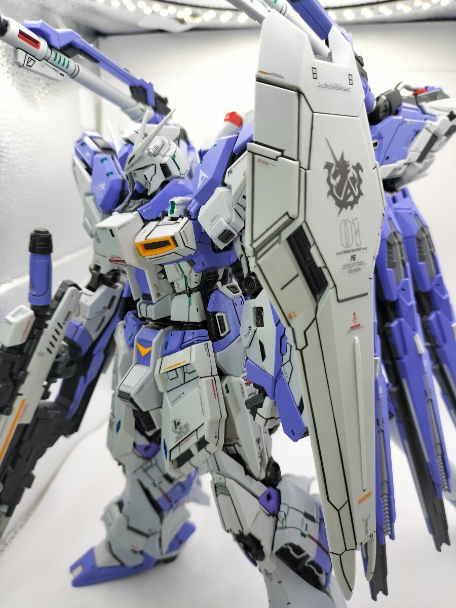 【樂淘letao】日本代購代標第一品牌－V-TIGER 1/100 MG VT-01 Hi-νガンダム YujiaoLand仕様 メタルフレーム塗装済完成品