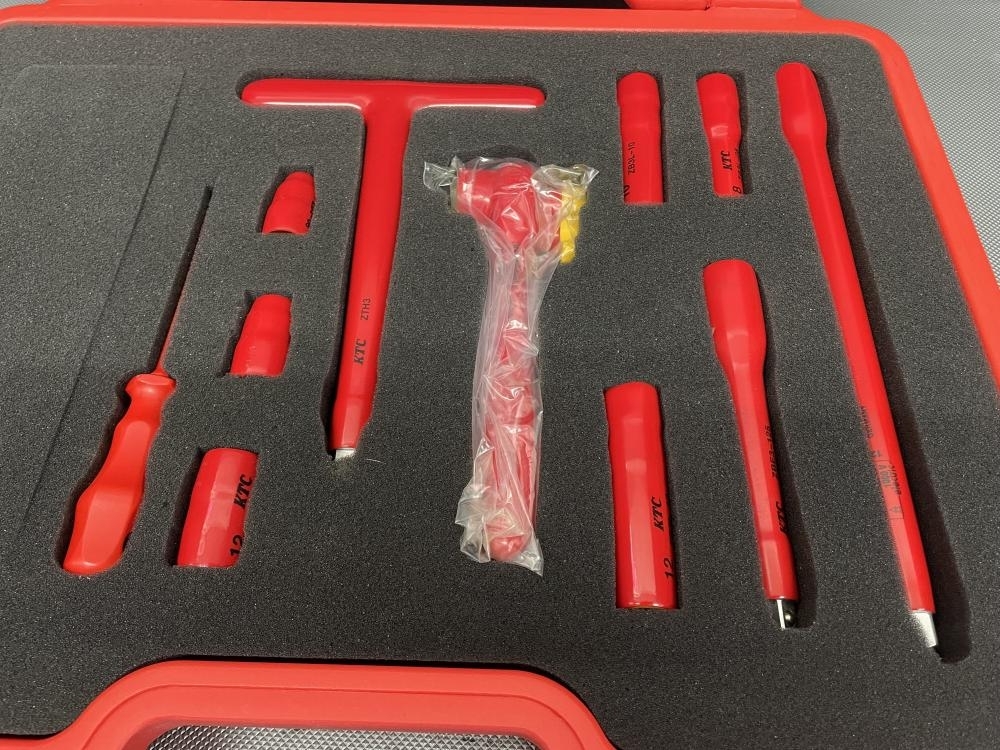 Yahoo!オークション - 015 おすすめ商品 KTC 絶縁工具セットA 9.5sq ZT...