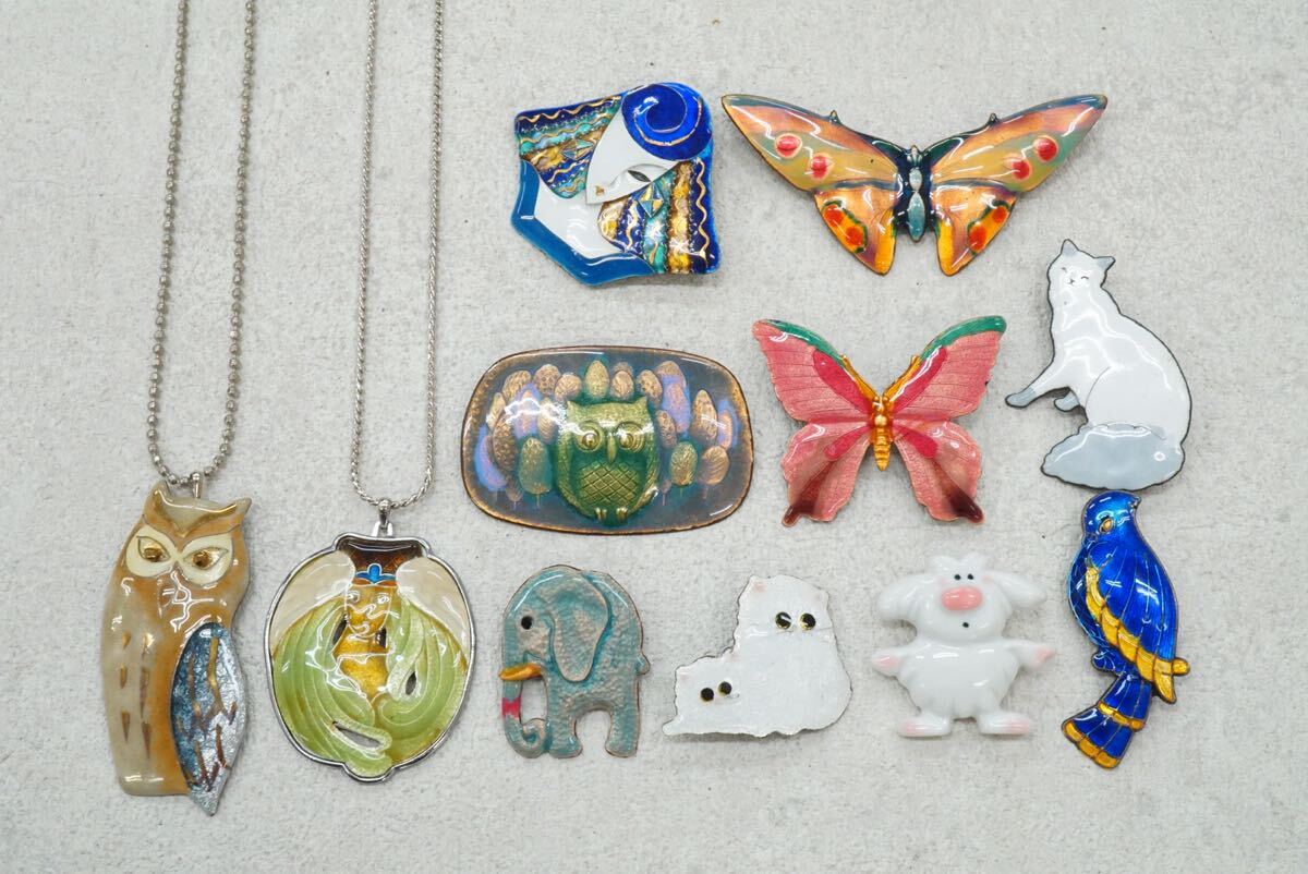 Yahoo!オークション - C493 陶器 焼き物 アニマル 人像 昆虫など ブロ...