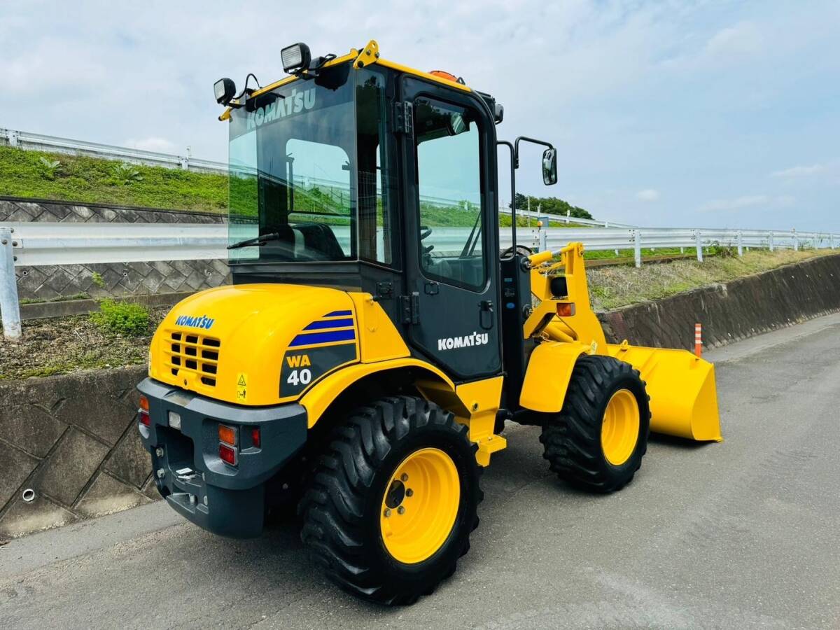 Yahoo!オークション - 平成22(2010)年 コマツ WA40-6 ミニホイールロー...