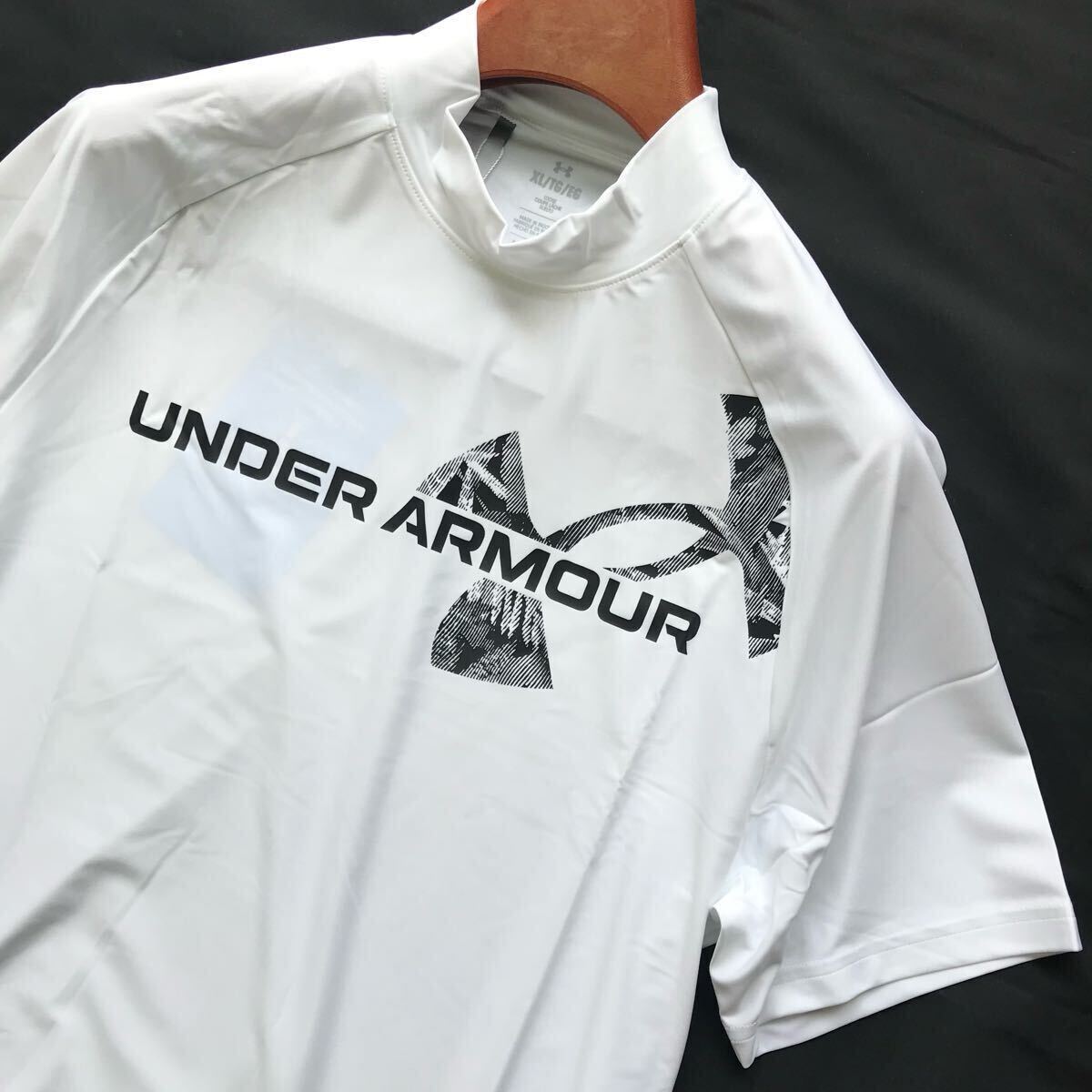 Yahoo!オークション - B645新品【メンズM】白 アンダーアーマー ゴル...